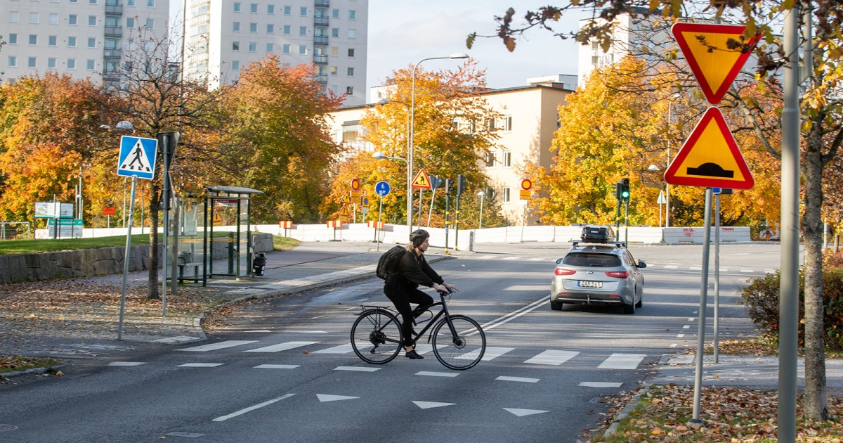 Cykelpassage och cykelöverfart: Företräde för bil eller cykel? | Vi ...